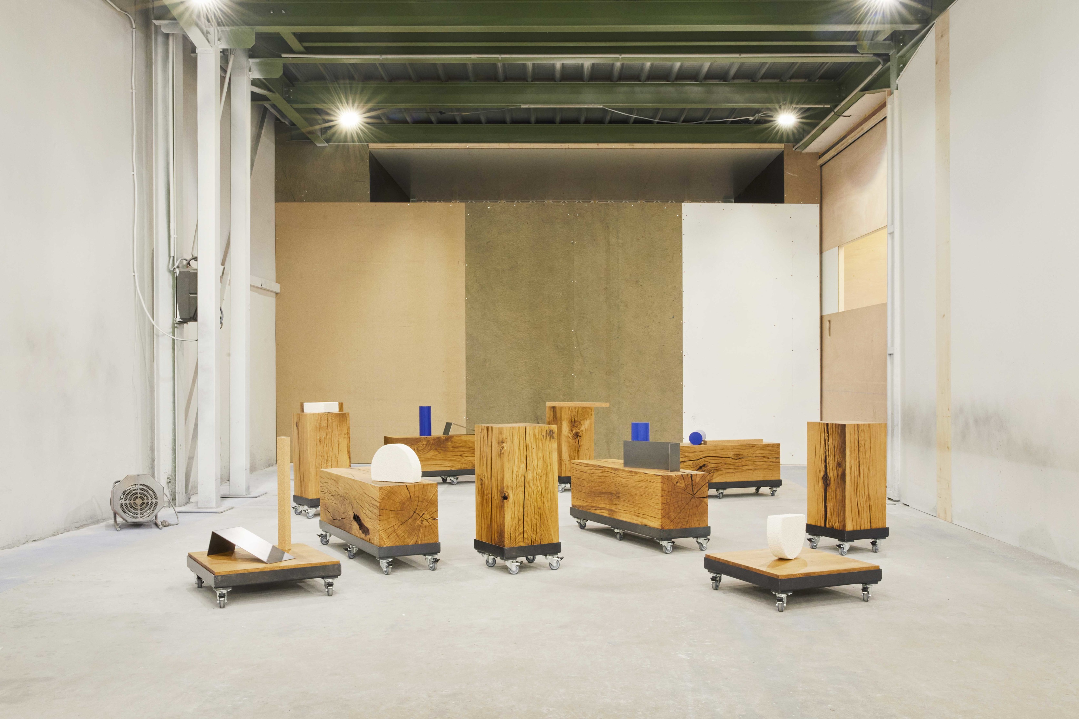 Collectible ⎟ Interview Section Scenography 2023 by Paf atelier